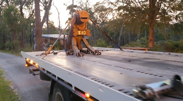 Owner reunites with iconic metal dog letterbox | Upper Yarra Star Mail
